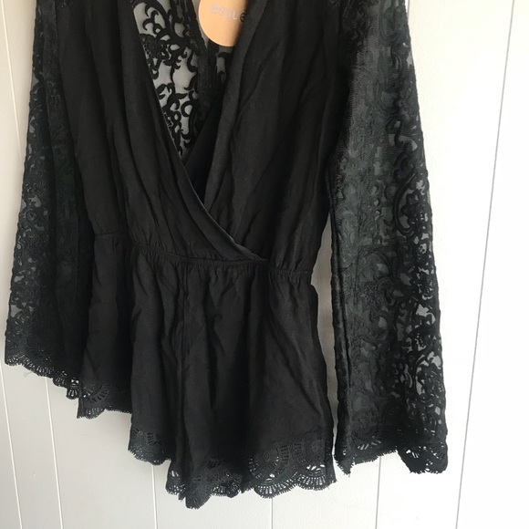 essue | Pants & Jumpsuits | Nwt Essue Black Lace Long Sleeve Romper ...